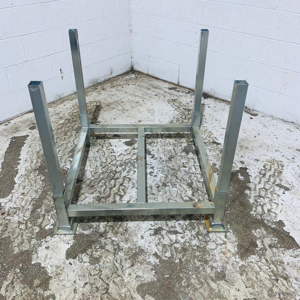 Large Galvanised Metal Post Pallet + Demountable Legs Only £62+VAT ...
